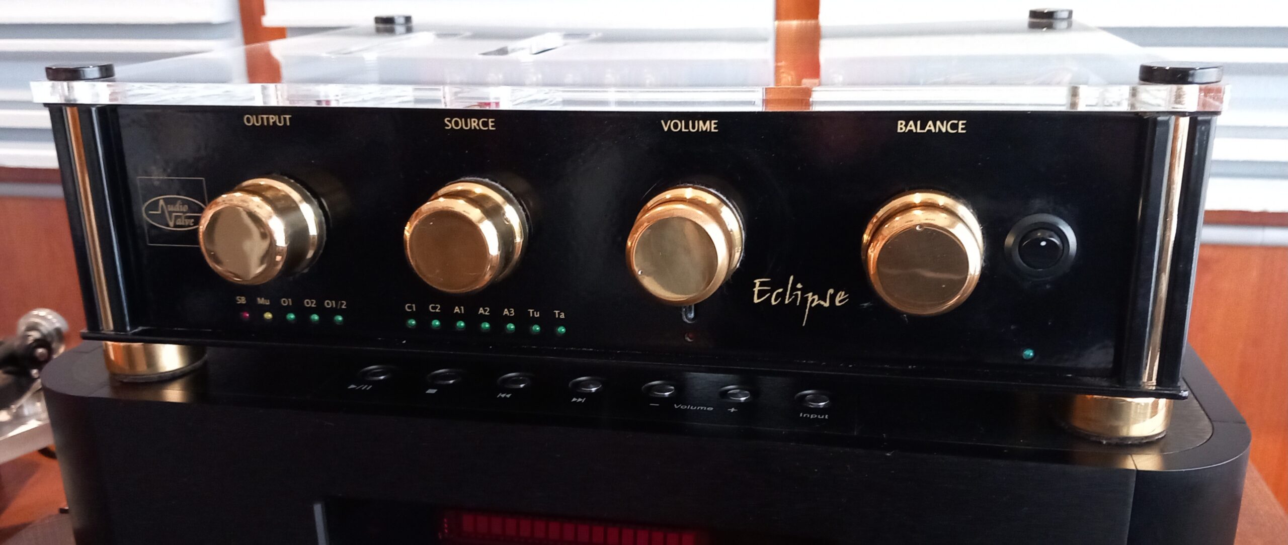 Audio Valve: Eclipse line preamplifier. - High End Shop
